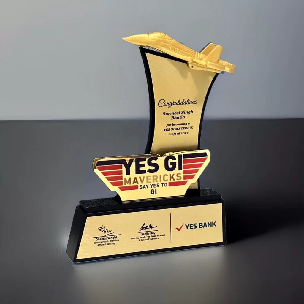 High Flyer Award – Custom Excellence Recognition Trophy – RD Custom Awards